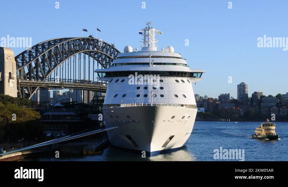 Tourist cruise ship harbour australia Stock Videos & Footage - HD and ...