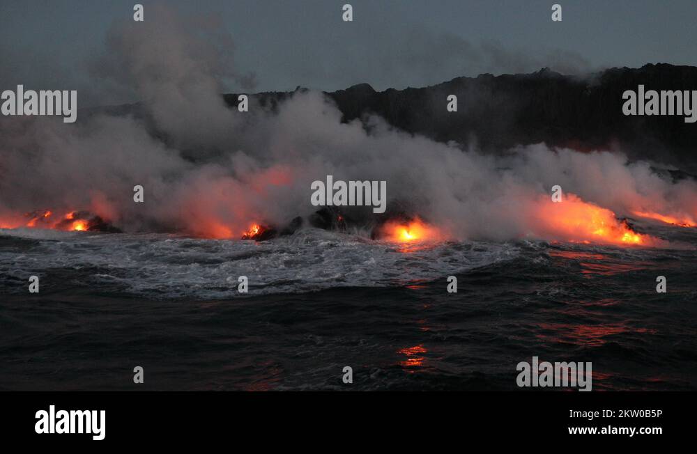 Lava running in the ocean from volcanic lava eruption on Big Island ...