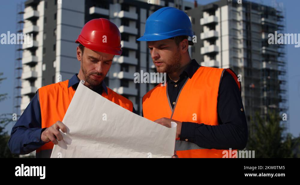 Men teamwork Stock Videos & Footage - HD and 4K Video Clips - Alamy