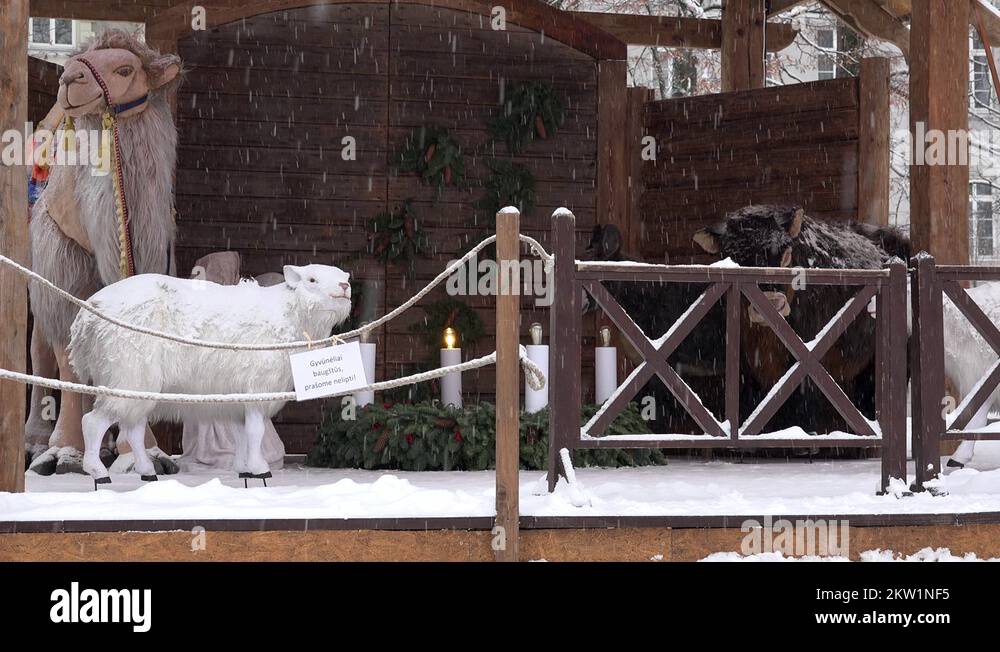 Traditional nativity stable Stock Videos & Footage - HD and 4K Video ...