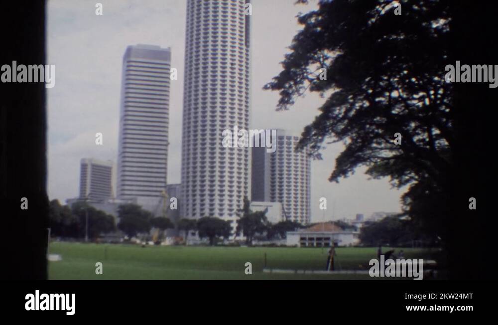 Singapore tallest building Stock Videos & Footage - HD and 4K Video ...