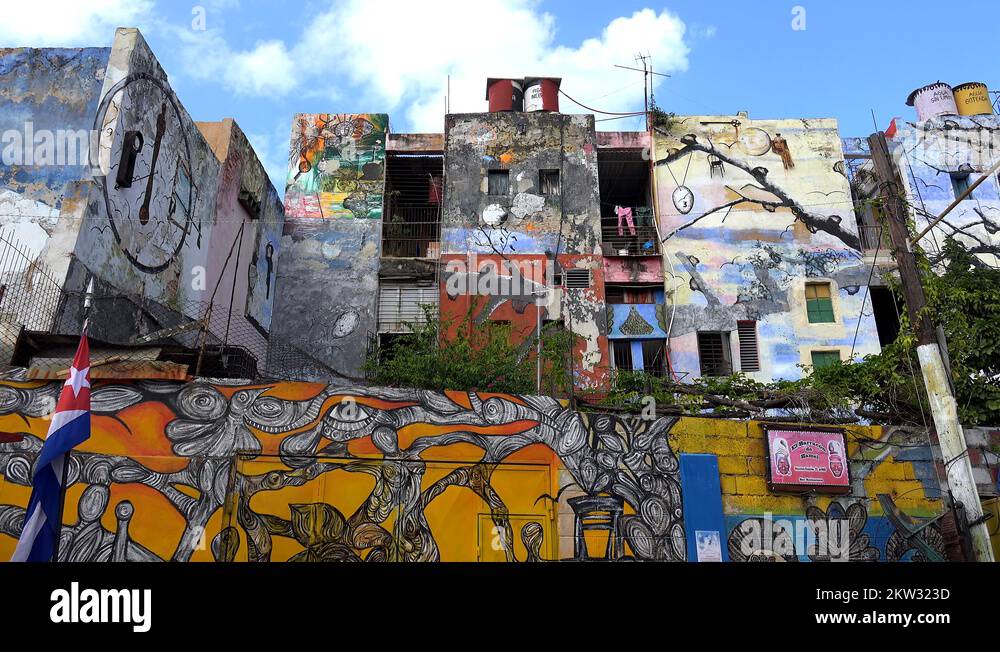 Cuban murals Stock Videos & Footage - HD and 4K Video Clips - Alamy