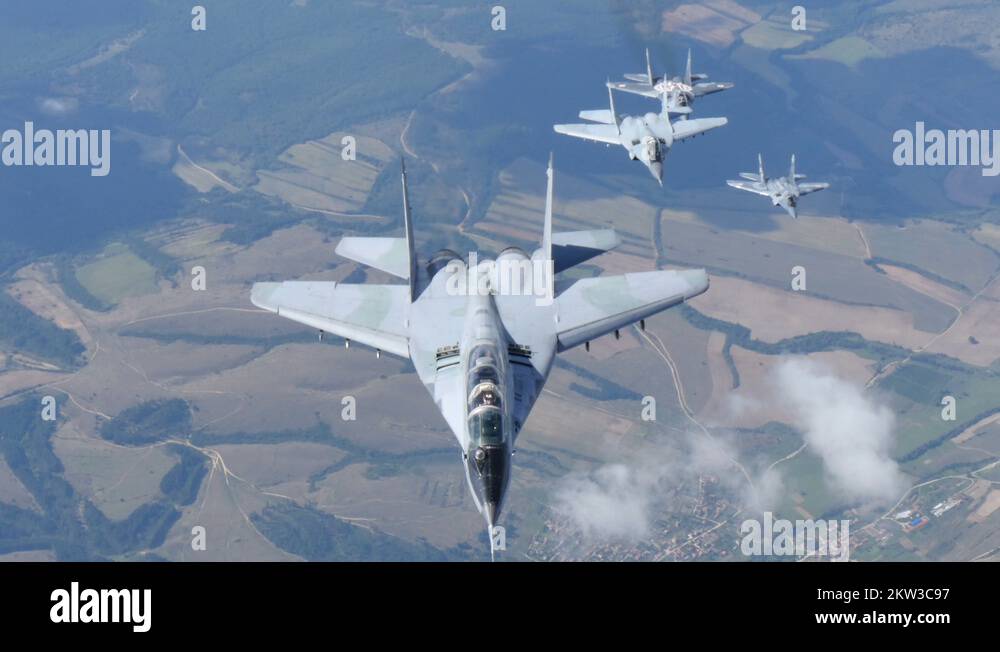 Mikoyan Gurevich MiG 29 Fulcrum Formation in Flight 4K Airplane Stock ...