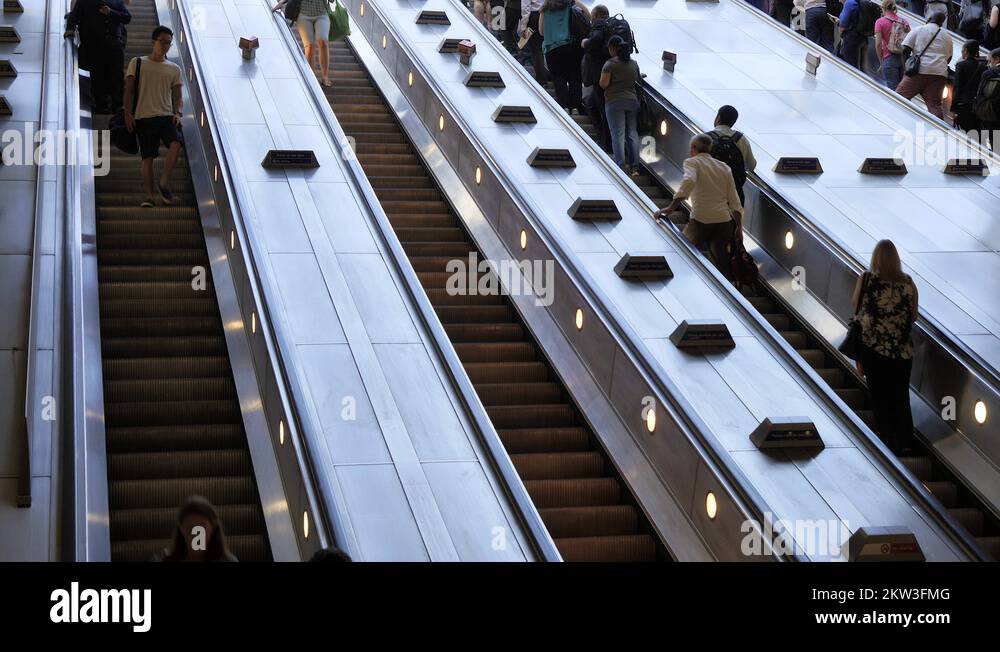 Escalators uk Stock Videos & Footage - HD and 4K Video Clips - Alamy