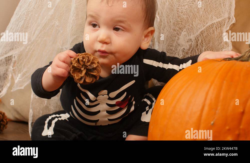 Boy skeleton costume Stock Videos & Footage - HD and 4K Video Clips - Alamy