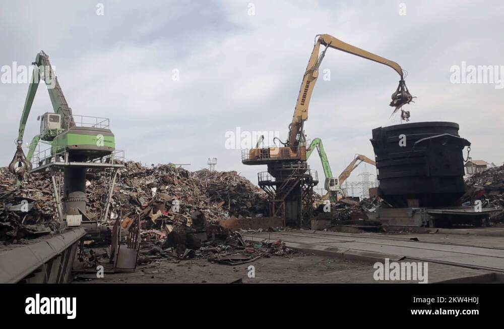 Vessel scrap Stock Videos & Footage - HD and 4K Video Clips - Alamy