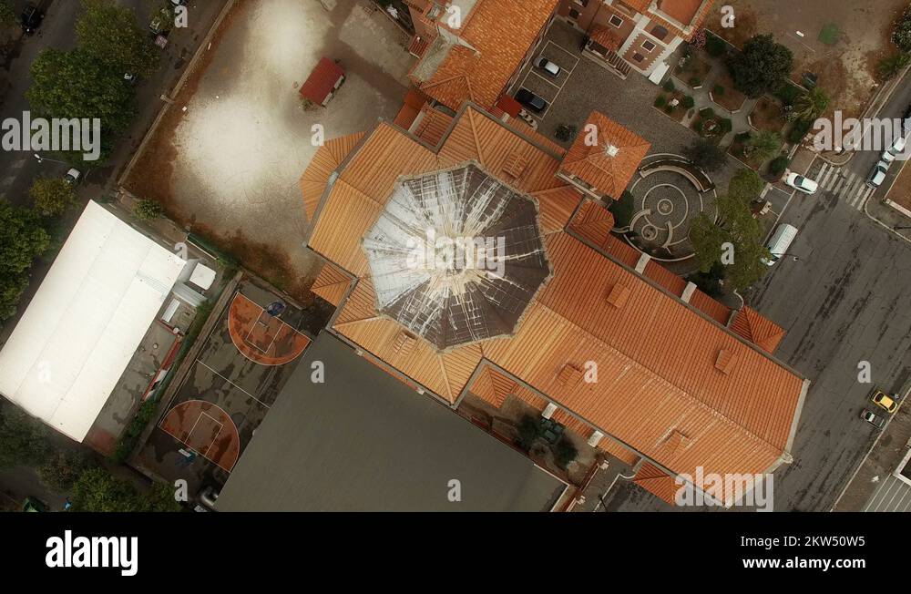 Basilica shape Stock Videos & Footage - HD and 4K Video Clips - Alamy