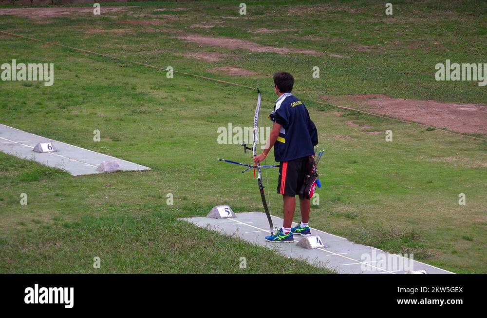 Athlete archer shoots an arrow. 4K Stock Video Footage - Alamy