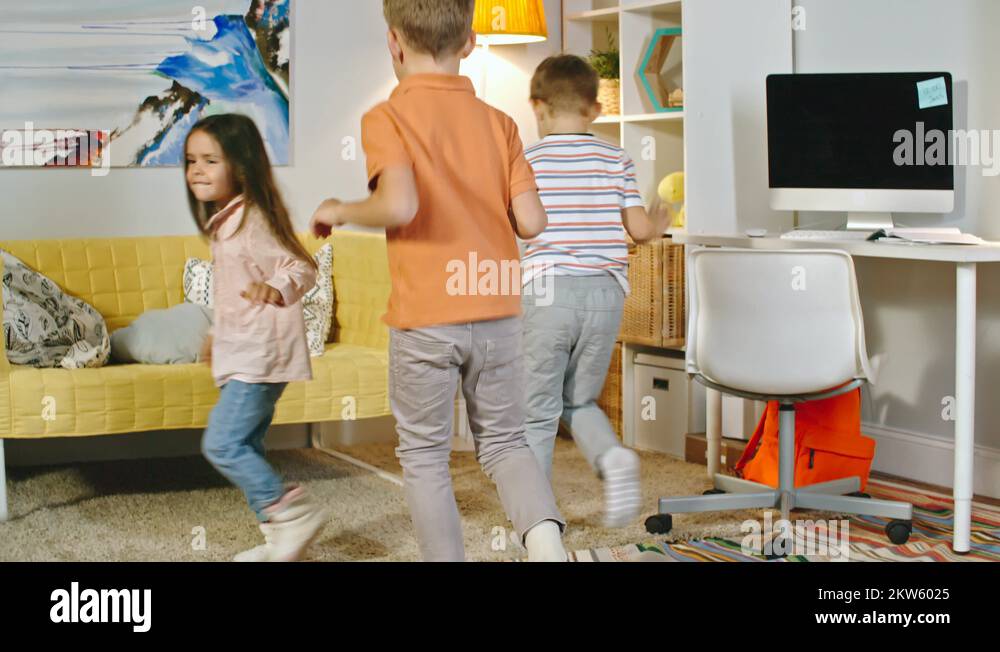 Running room Stock Videos & Footage - HD and 4K Video Clips - Alamy