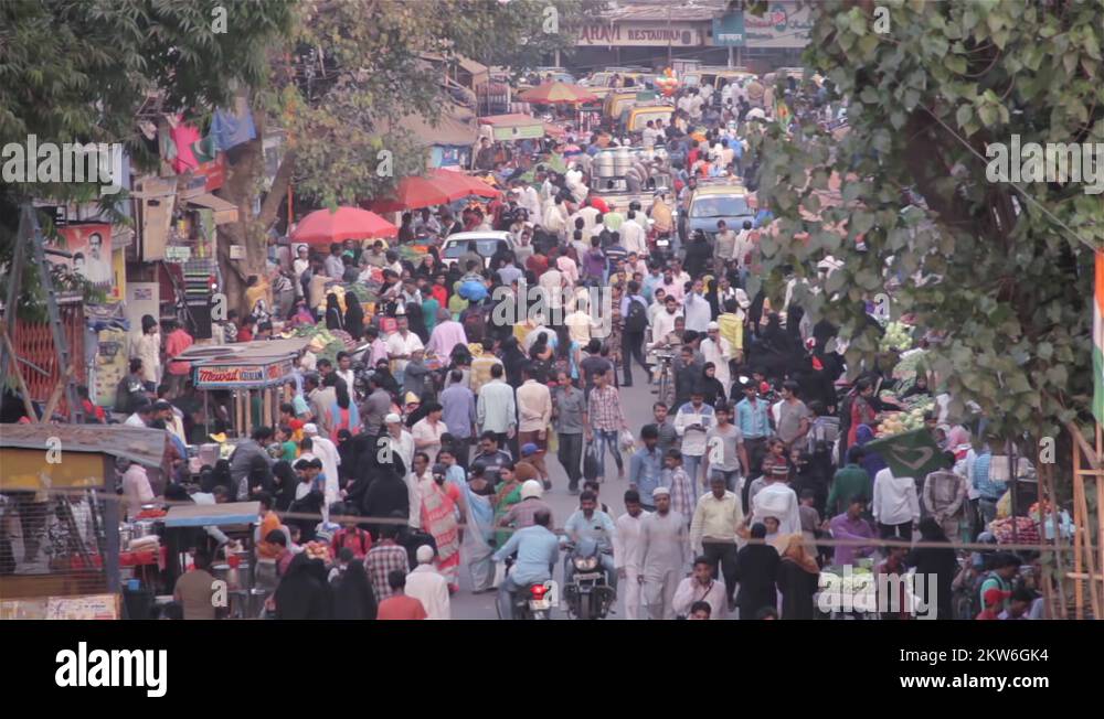Crowded indian street Stock Videos & Footage - HD and 4K Video Clips ...