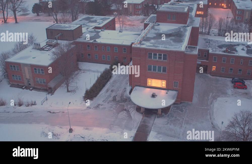 Winter hospital Stock Videos & Footage - HD and 4K Video Clips - Alamy