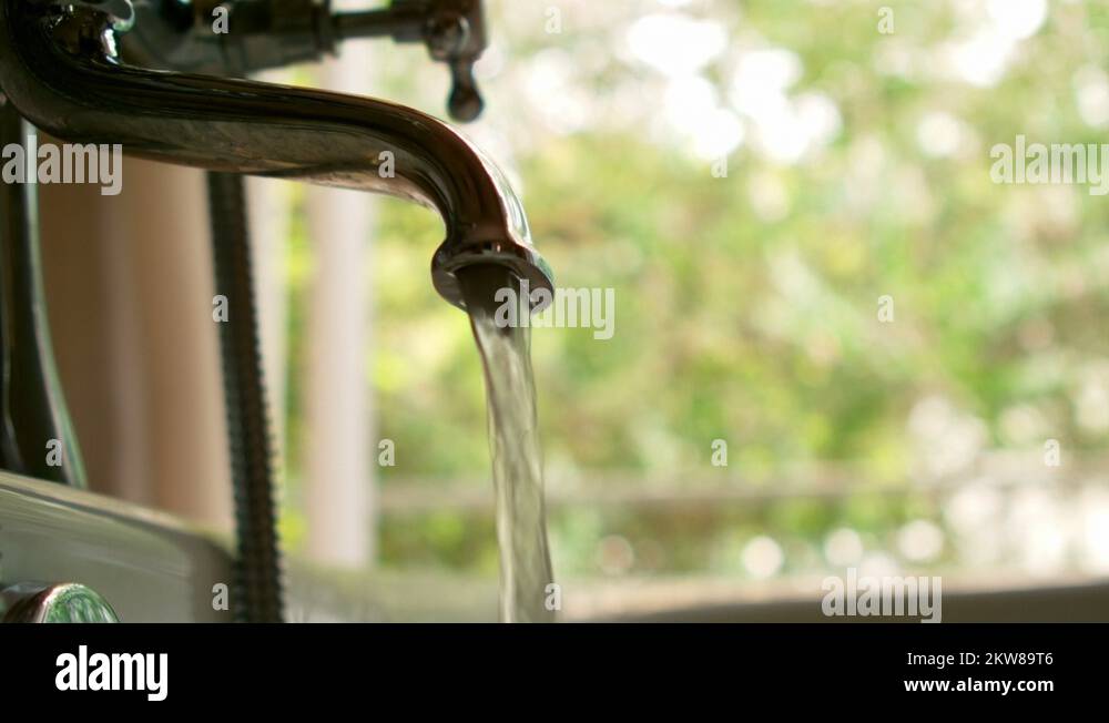 Running water from tap Stock Videos & Footage - HD and 4K Video Clips ...
