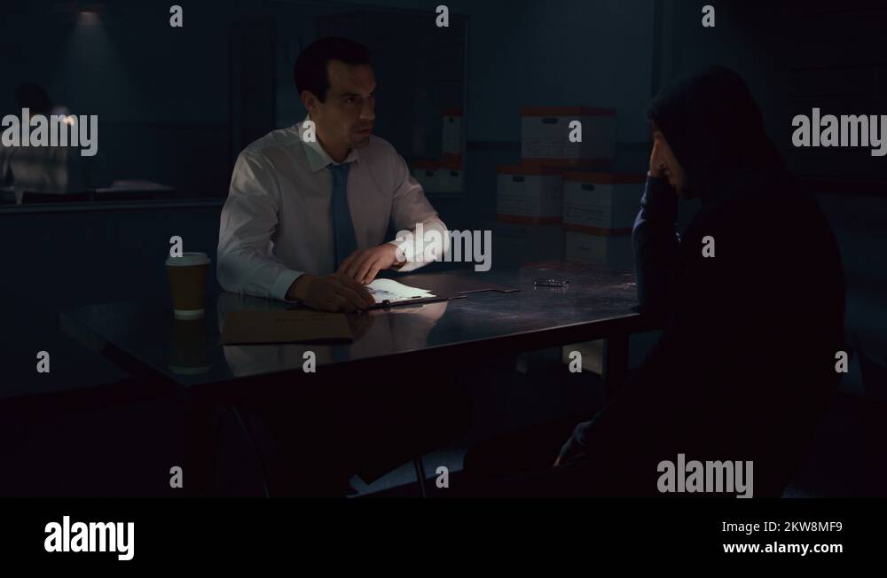 4K Police detective in interview room interrogating a suspect Stock ...