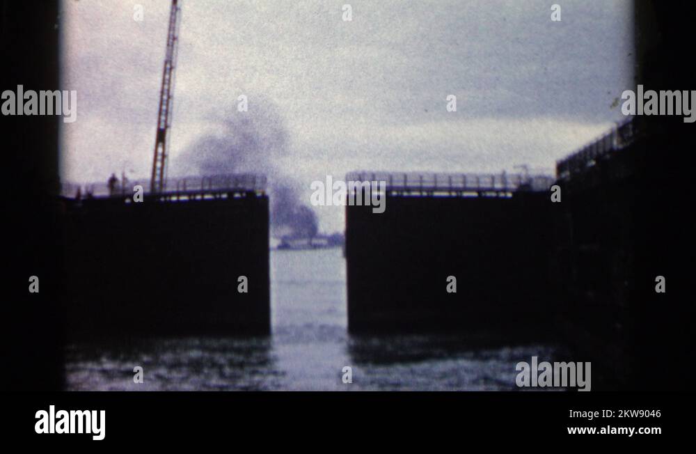 Ocean gates Stock Videos & Footage - HD and 4K Video Clips - Alamy