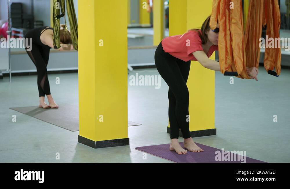 Improper fit Stock Videos & Footage - HD and 4K Video Clips - Alamy