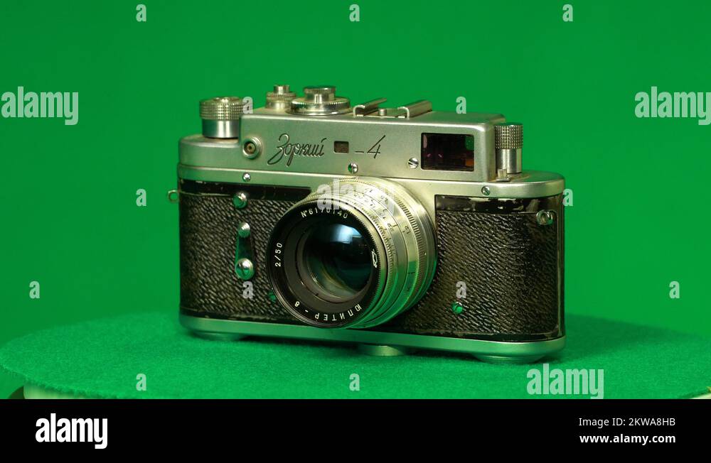 35 mm camera Stock Videos & Footage - HD and 4K Video Clips - Alamy