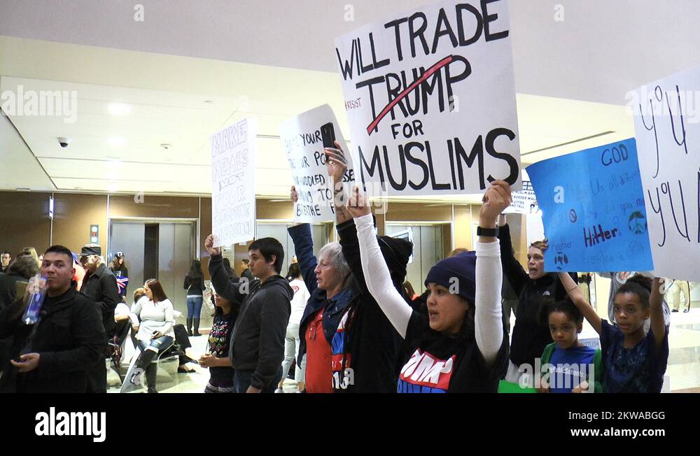 Muslim signs Stock Videos & Footage - HD and 4K Video Clips - Alamy