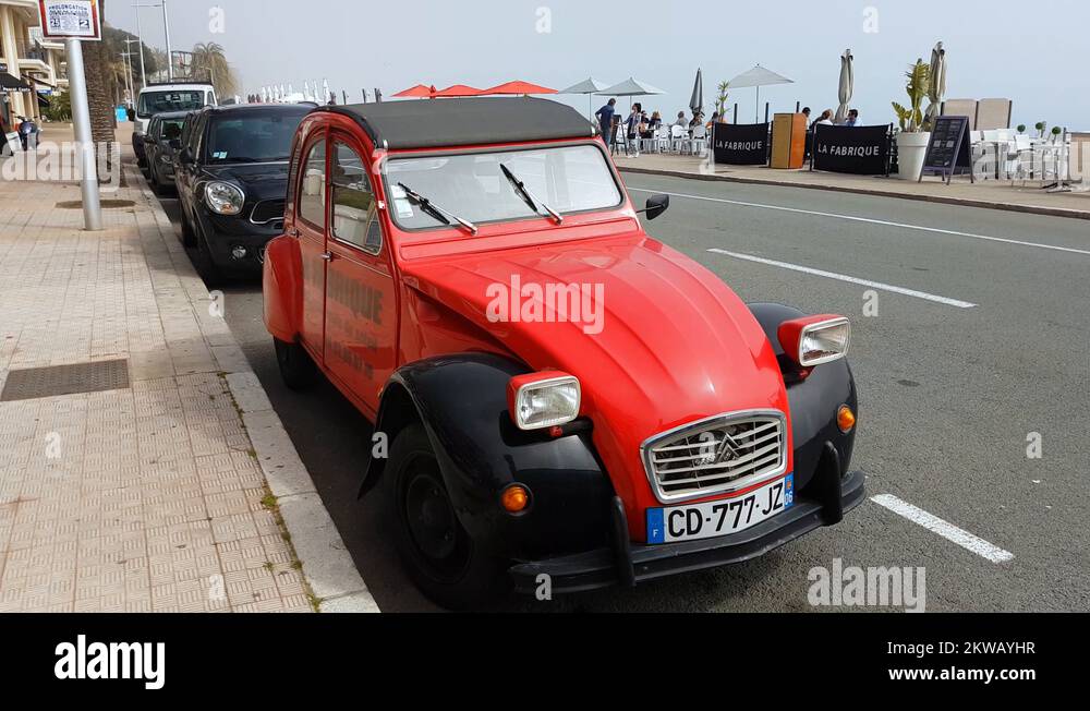 Model citroen 2cv car Stock Videos & Footage - HD and 4K Video Clips ...