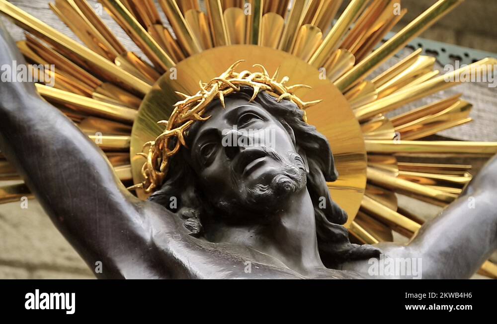 Crucifixion of Jesus Christ Stock Video Footage - Alamy