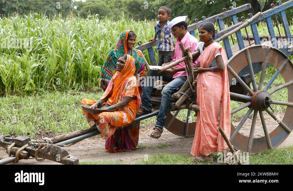 footage of real farmer family in small village Stock Video Footage - Alamy