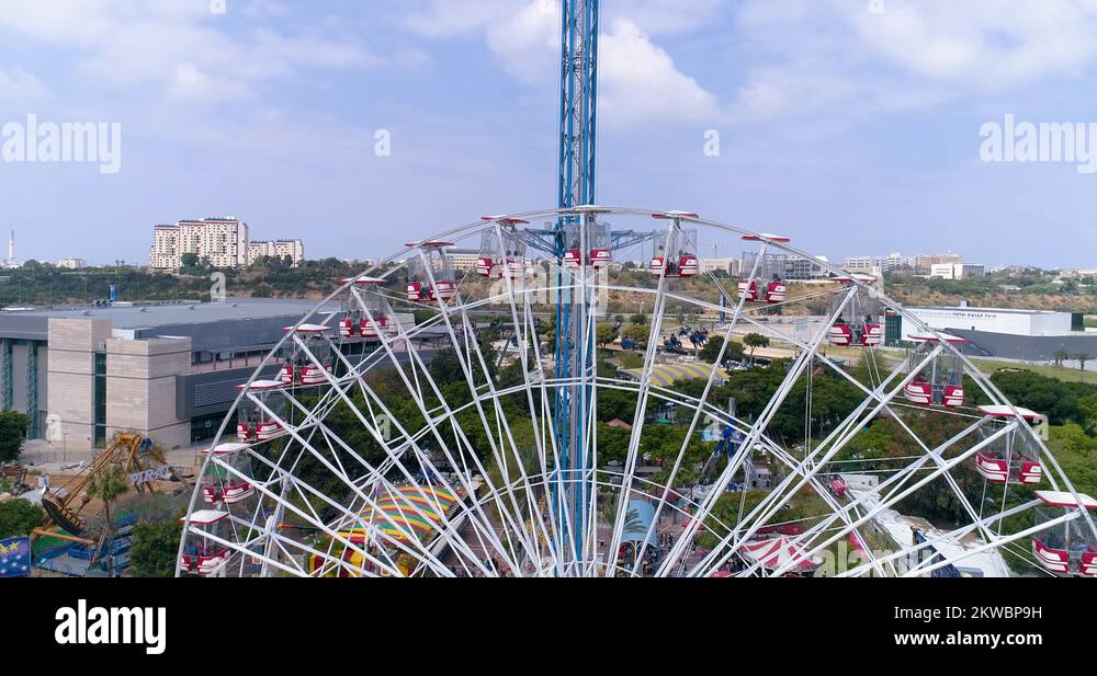 scary Ride in amusement park Stock Video Footage - Alamy