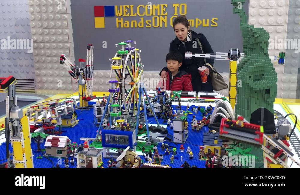 HandsOn Campus, a Lego education center Stock Video Footage - Alamy