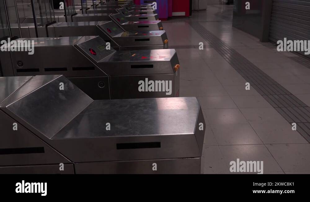 Turnstiles turnstile Stock Videos & Footage - HD and 4K Video Clips - Alamy