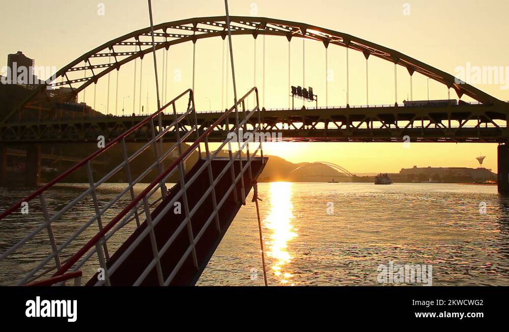 Fort bridges Stock Videos & Footage - HD and 4K Video Clips - Alamy