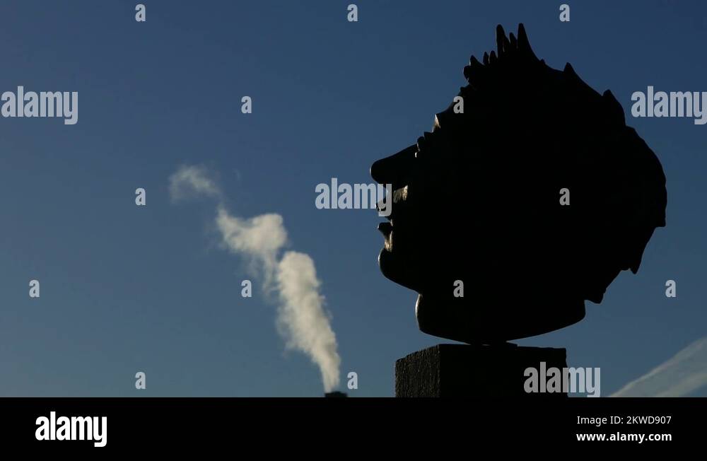 Man statue silhouette Stock Videos & Footage - HD and 4K Video Clips ...