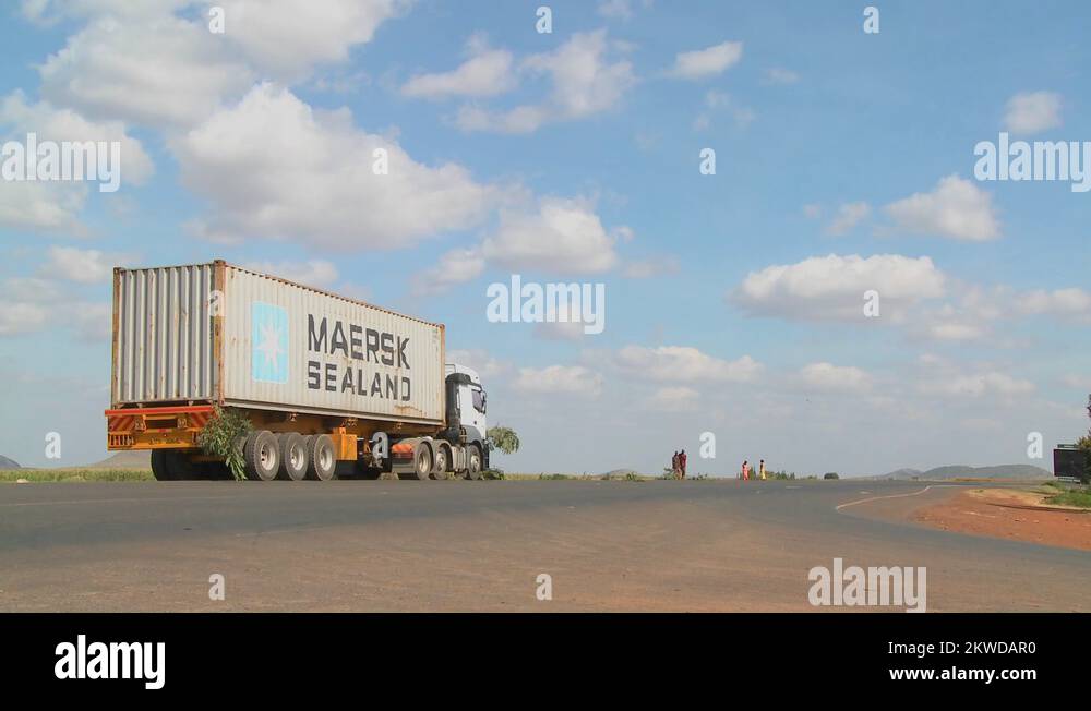 Maersk lorry Stock Videos & Footage - HD and 4K Video Clips - Alamy