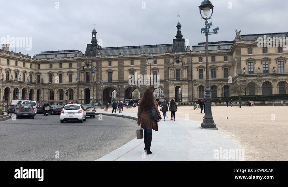 Louvre palace Stock Videos & Footage - HD and 4K Video Clips - Alamy