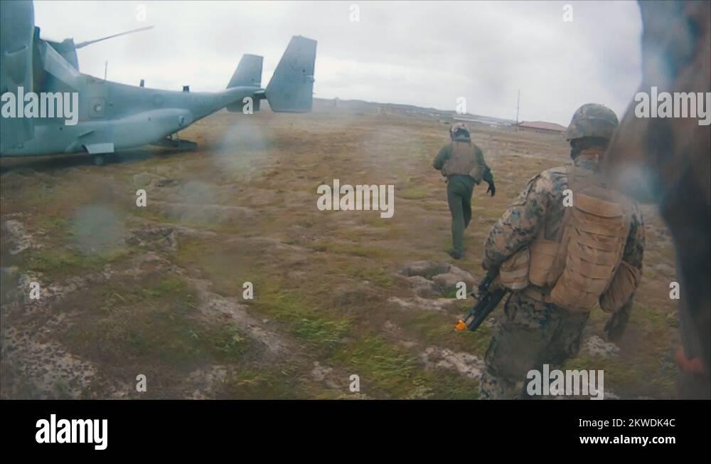 Loading helicopter Stock Videos & Footage - HD and 4K Video Clips - Alamy