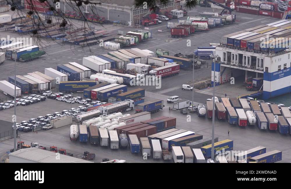 Loading trucks commercial port containers wagons merchandise activity ...