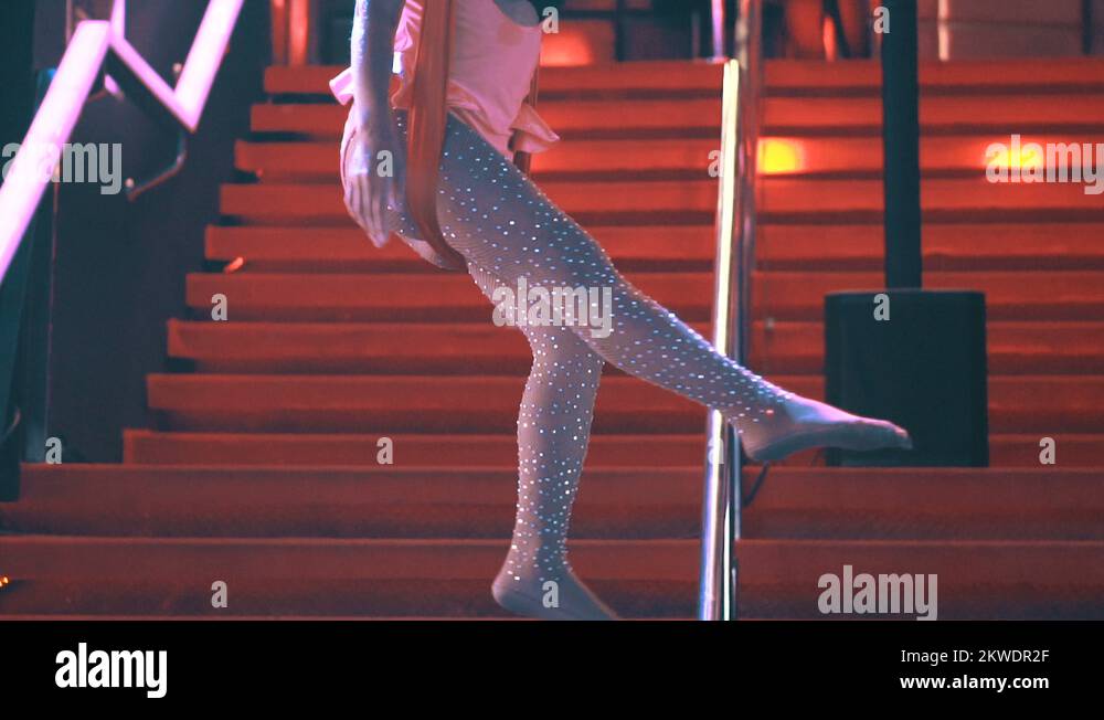 Rope dancer Stock Videos & Footage - HD and 4K Video Clips - Alamy