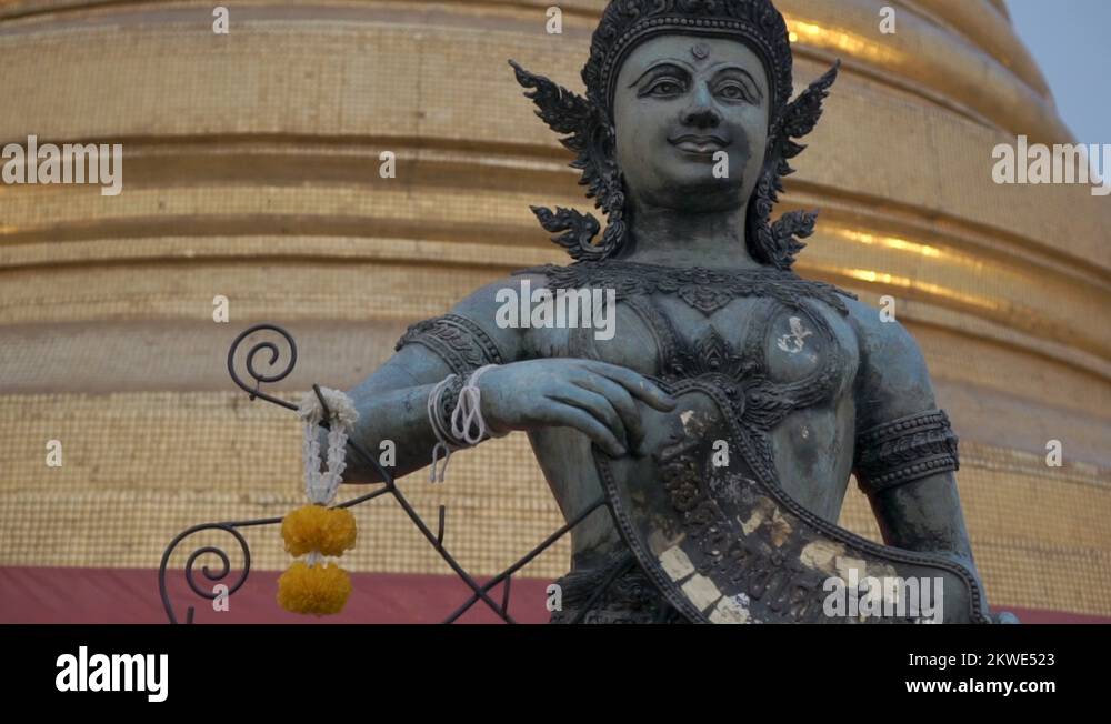 Golden guardian statue in Stock Videos & Footage - HD and 4K Video ...