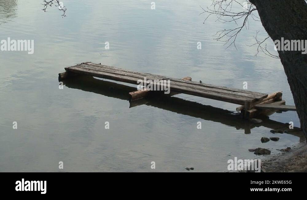 Wooden wharf Stock Videos & Footage - HD and 4K Video Clips - Alamy
