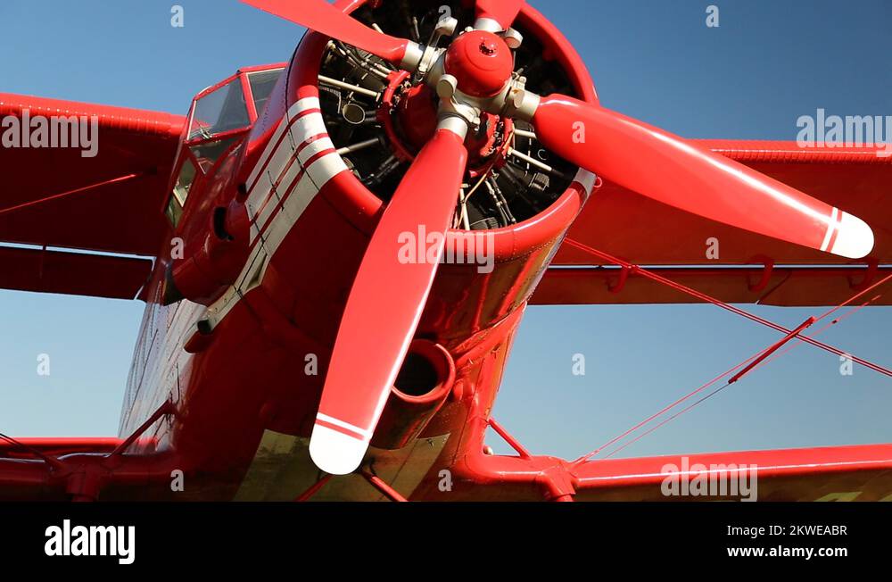 Propeller driven aircraft Stock Videos & Footage - HD and 4K Video ...