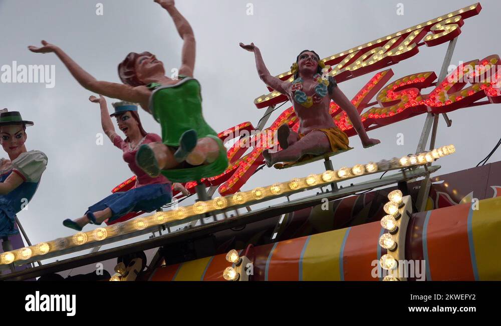 Oktoberfest dancing Stock Videos & Footage - HD and 4K Video Clips - Alamy