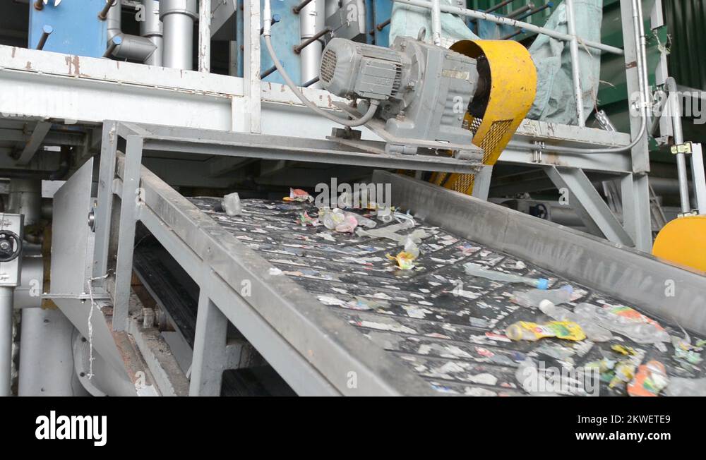 Glass recycle process Stock Videos & Footage - HD and 4K Video Clips ...