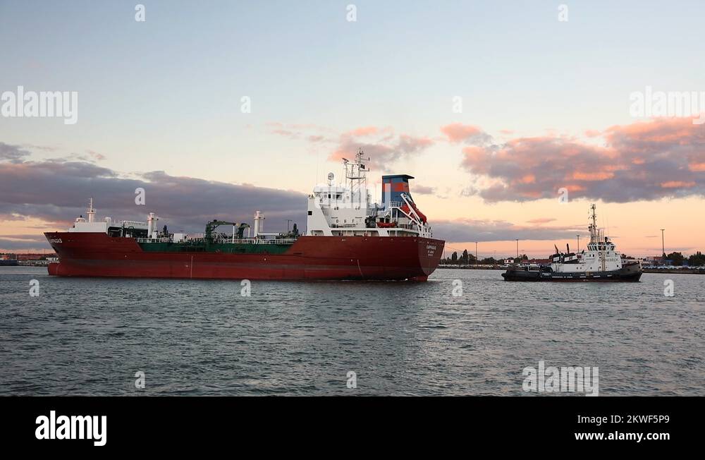 German tugboat Stock Videos & Footage - HD and 4K Video Clips - Alamy