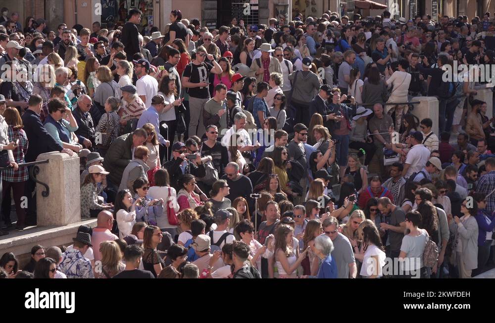 Mass tourism crowd Stock Videos & Footage - HD and 4K Video Clips - Alamy