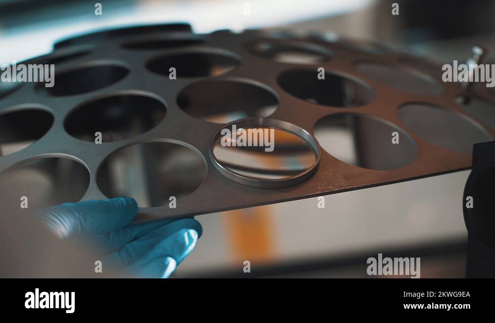 Rotate device Stock Videos & Footage - HD and 4K Video Clips - Alamy Rotate device Stock Videos & Footage - HD and 4K Video Clips - Alamy