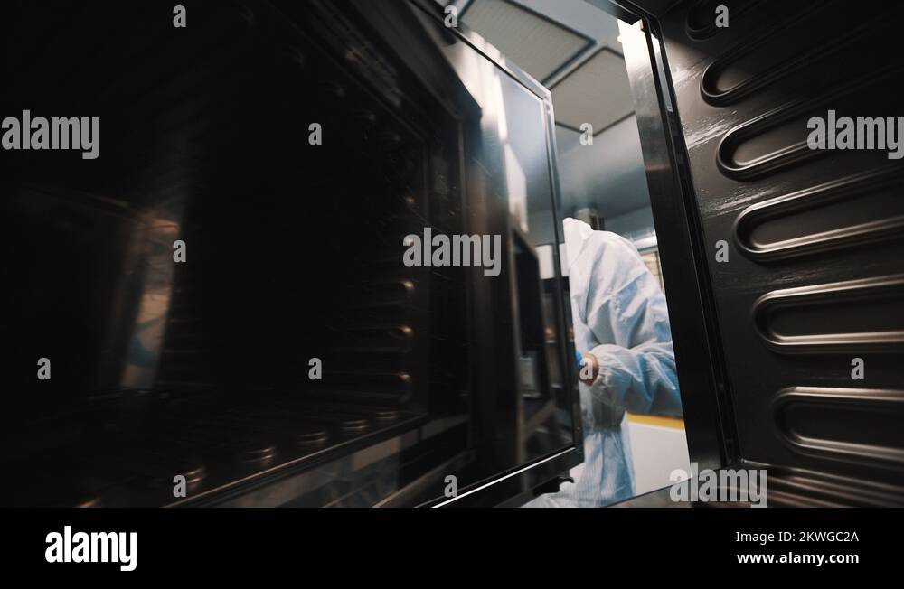 Laboratory oven Stock Videos & Footage - HD and 4K Video Clips - Alamy