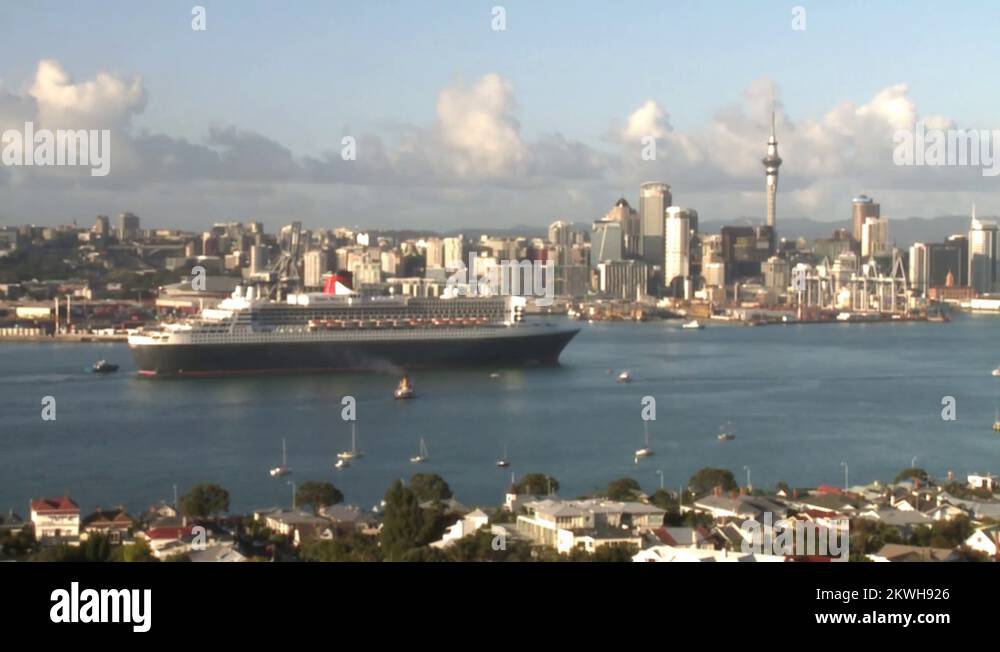 Big Ocean Cruiser arriving to Auckland Port Stock Video Footage - Alamy