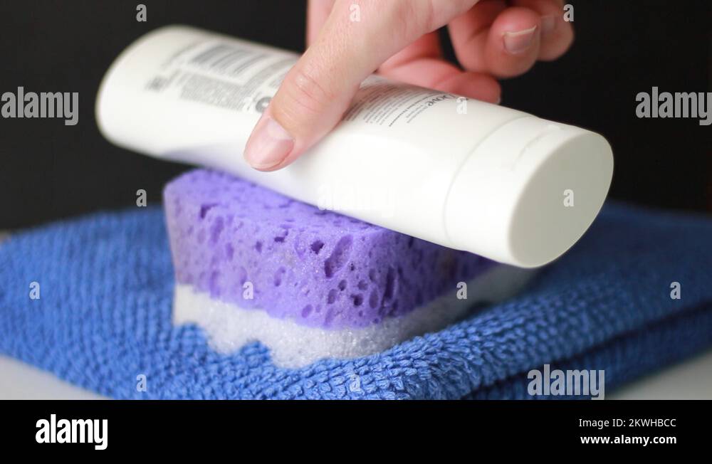 Shampoo drop Stock Videos & Footage - HD and 4K Video Clips - Alamy