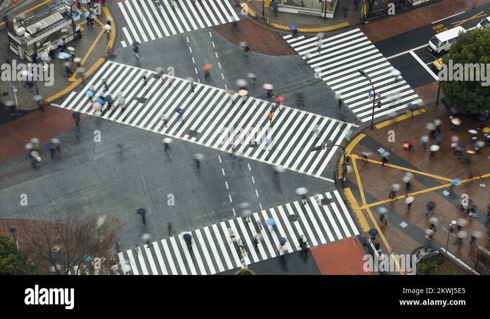 Famous crosswalks Stock Videos & Footage - HD and 4K Video Clips - Alamy