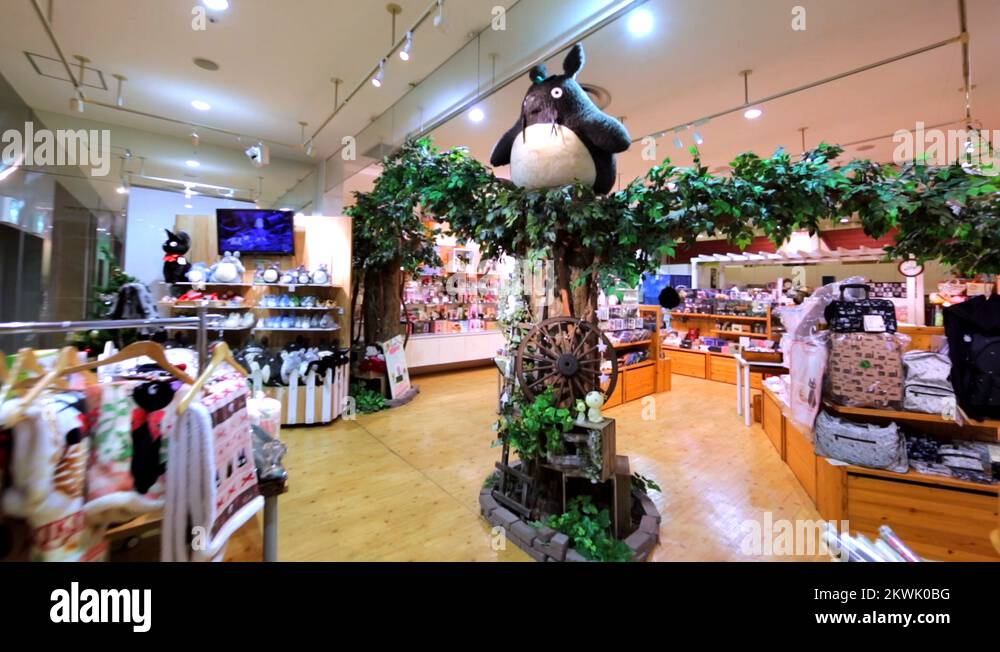 Totoro anime Stock Videos & Footage - HD and 4K Video Clips - Alamy
