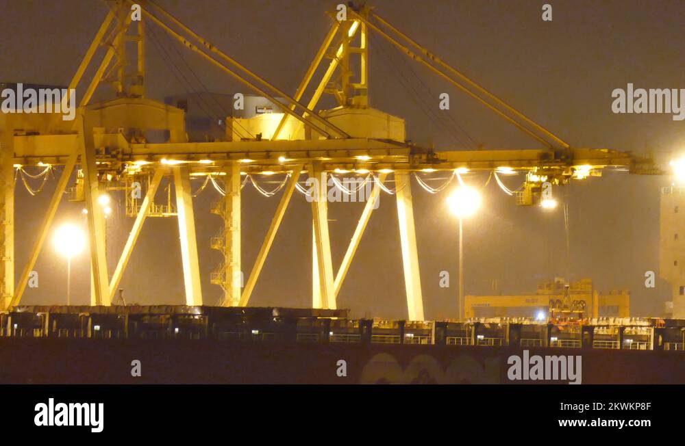 Cruise ship handling Stock Videos & Footage - HD and 4K Video Clips - Alamy