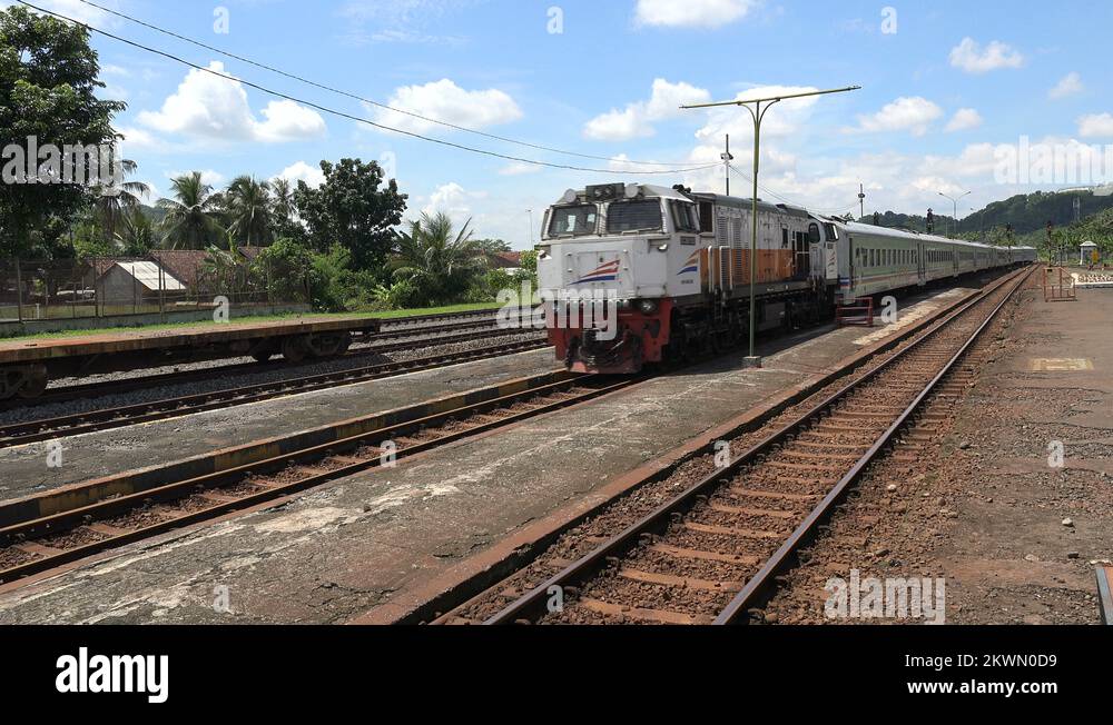Intercity train in station Stock Videos & Footage - HD and 4K Video ...