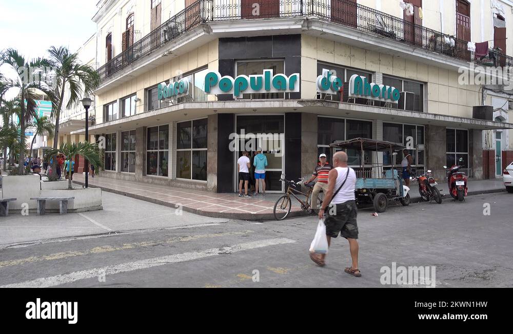 Cuba office Stock Videos & Footage - HD and 4K Video Clips - Alamy